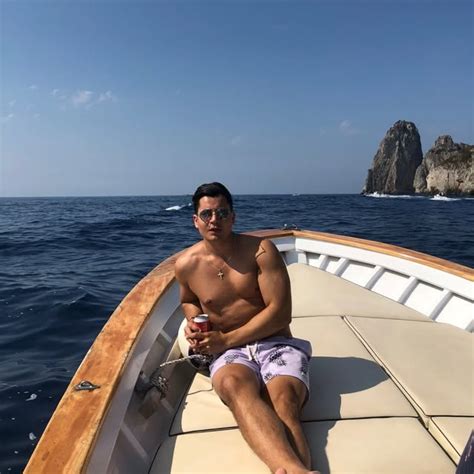 Luchyluch Luchyluch • Threads Say More