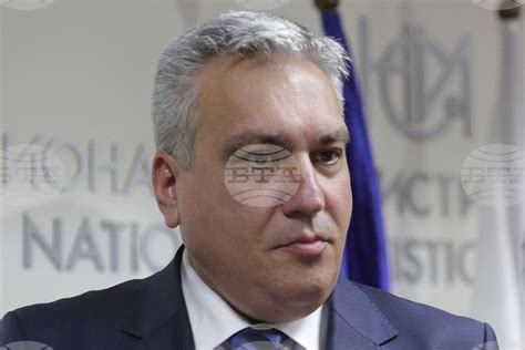 Поздравявам всички бетеанци за професионализма за това че винаги сте актуални и обективни