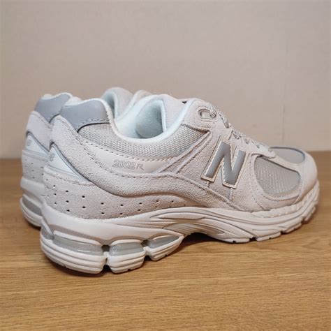 Yahooオークション 新品 大人気 New Balance U2002rgr W24