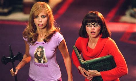 Velma And Daphne Kissed In The Live Action ‘scooby Doo Movie But It
