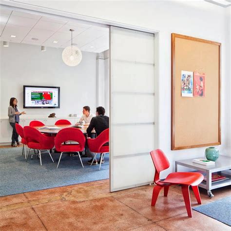 Strawberryfrog Youtube