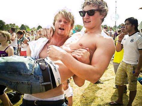 Lift Carry Album Image Thisvid Tube