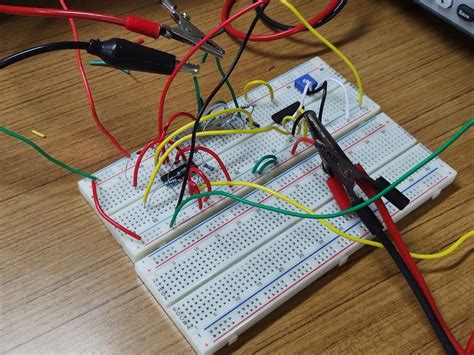 Implementation Of A Square Root Amplifier