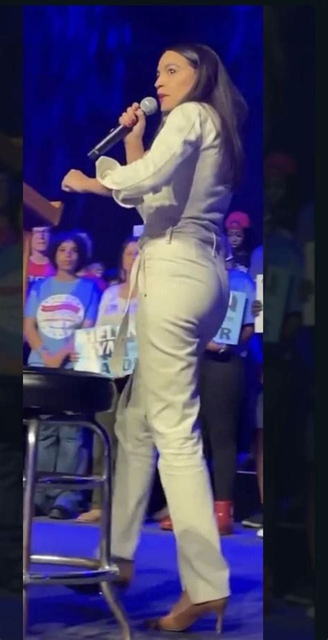 🍑🍑 R Aocismommy