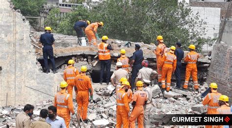 Ludhiana 4 Workers Killed 9 Injured As Factory Roof Collapses During