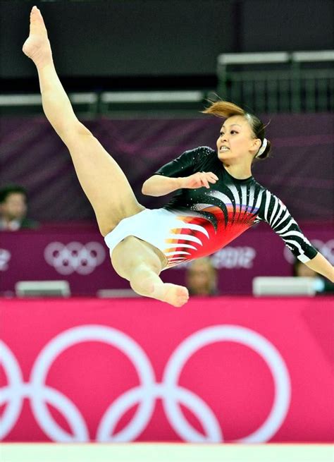女子予選 田中理恵の床運動＝ノースグリニッジ・アリーナ（共同） Gymnastics Pictures Gymnastics