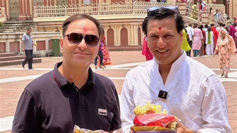 Madhur Bhandarkar Amit Agarwal Offer Puja At Dakshineswar Temple