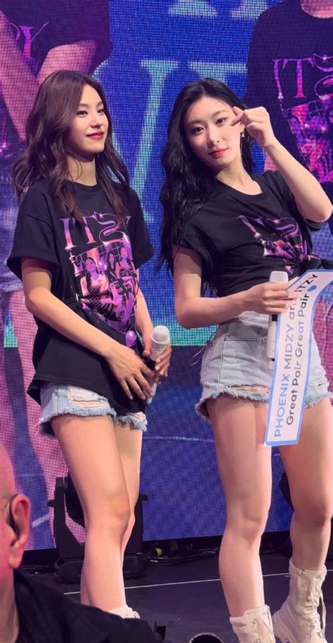 Yeji And Chaeryeong [checkmate World Tour In Phoenix] 221029 October