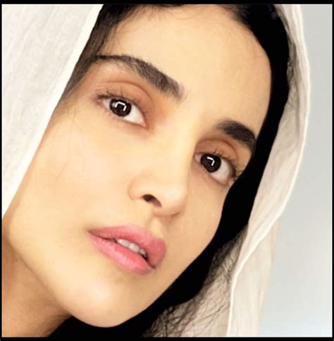 عکس چهره خیلی خیلی جوان الهه حصاری مقایسه عکس با آرایش و بدون آرایش