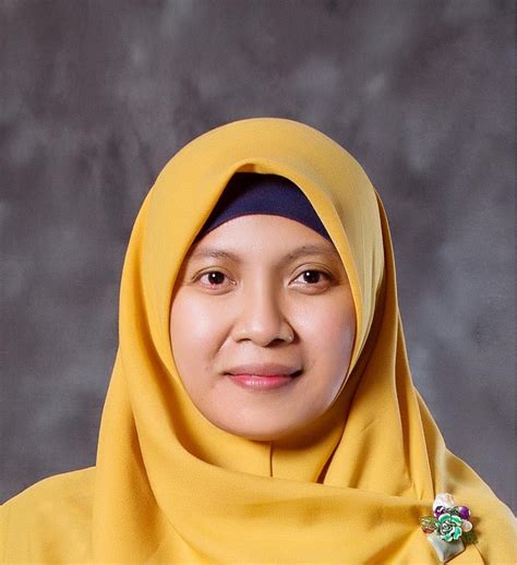 Stephanie Minamis Instagram Twitter And Facebook On Idcrawl