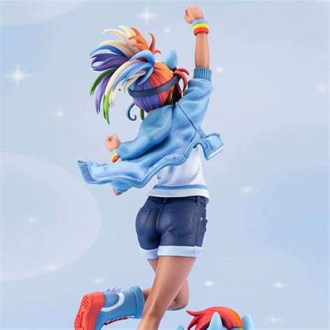 Rainbow Dash Otaku Heaven