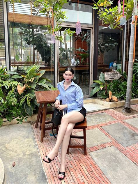 បុតត្រី ទីពី