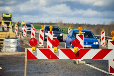 Строительные работы ведутся на 61 участке государственных дорог | Nasha