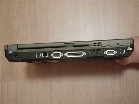 IBM ThinkPad I Series 1400 Clous IBM ThinkPad I Series 1400 Clous