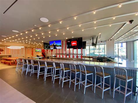 Theres A Whataburger With A Bar Inside But Its Not In Texas R Texas