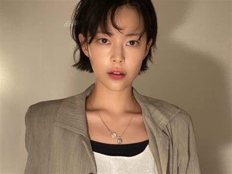 Short에 있는 디오브 도산님의 핀 헤어스타일 짧은머리 헤어컷 짧은 머리
