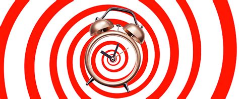 화살표와 빨간색 나선형으로 황금빛 복고풍 알람 시계의 3d 그림 0명에 대한 스톡 사진 및 기타 이미지 0명 나선형 낮 Istock