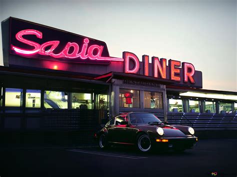 1950s Diner Wallpaper