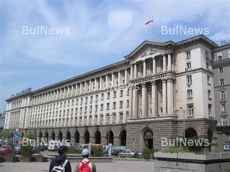 Тристранка обсъжда наредбата за акцизите и данъчните складове