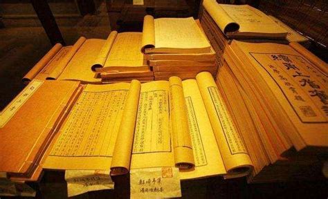“书香门第”中的“书香”，是“墨香”还是“纸香”？都不是 书香 芸香 墨香 新浪新闻