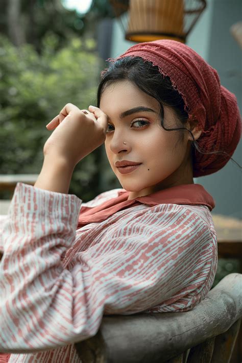 Обои девочка восточная национальная одежда молодые девушки от Ya1668773354463 картинки на