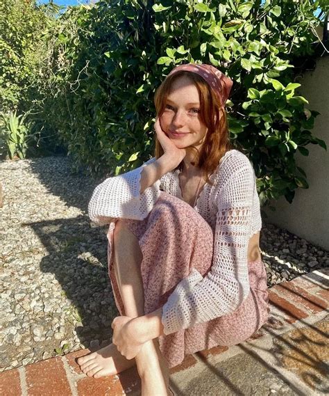 She Is So Gorgeous Scrolller