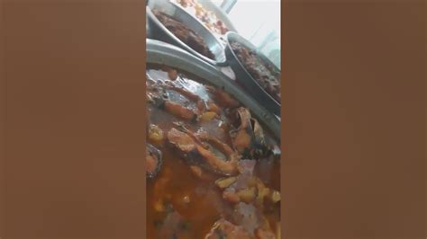 এন এফ সি হোটেলের রুই মাছ পোয়া মাছ মুরগি শুটকি বেগুন ভাজি Youtube