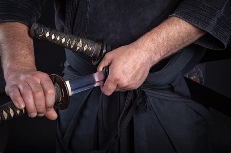 Nodachi Vs Katana Samurai Sword Showdown