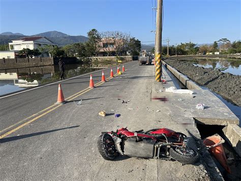鄉間小路小貨車電動二輪車碰撞 外籍移工魂斷異鄉 觀傳媒