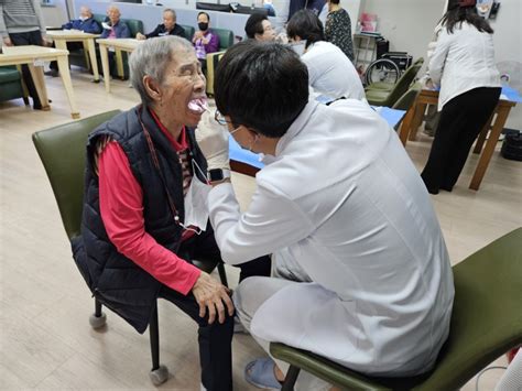 구강검진 교육 포토갤러리 안골노인복지관