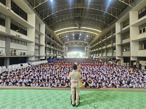 โรงเรียนราชโบริกานุเคราะห์ โรงเรียนราชโบริกานุเคราะห์