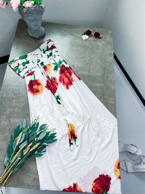 Сукня — ціна 100 грн у каталозі Довгі сукні Купити жіночі речі за доступною ціною на Шафі