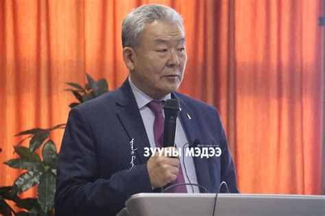 ФОТО Нийгмийн дэвшил сэхээтний манлайлал эрдэм шинжилгээний хурал болов