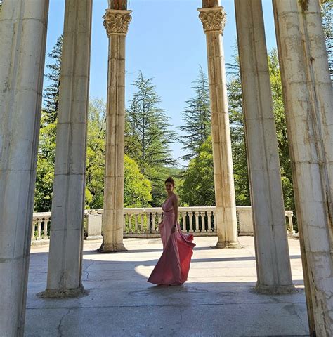 ვისაც არ გახსოვთ გაგახსენებთ რომ რუსული რეჟიმი 10 თვის ბარბარე რაფალიანცის ქვევრში ჩახრჩობით