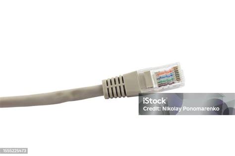 패치 코드 일부 모뎀 라우터 및 Wifi 라우터를 컴퓨터에 연결하기위한 네트워크 케이블 케이블은 백그라운드와 분리되어 있습니다