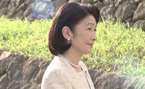 Japans Crown Princess Kiko Visited Fukushima Prefecture