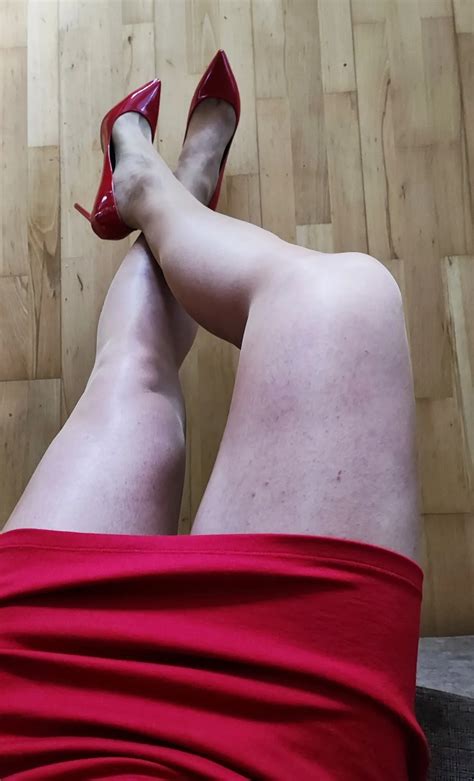 Red Dress And Nude Pantyhose 41 Nude Pics Xhamster