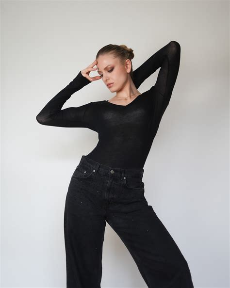 Maya J Amaze Models