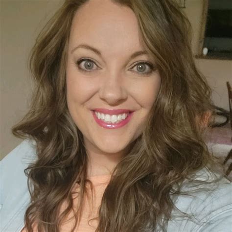 Cassandra Coy Facebook Instagram And Twitter On Peekyou