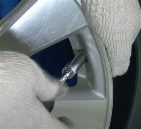 How To Install An Internal TPMS OBD2 Australia