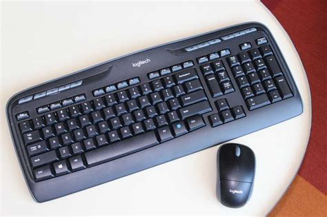 Logitech Mk320 Wireless Keyboard And Mouse Review A Flawed Mouse Holds This Bundle Back Pcworld