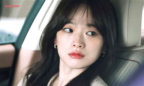 파고🦈 On Twitter 민강윤 운전할 때 핸들 잡는 손 말고 남은 손은 이로움 손 잡고 있을듯 어차피 차라서 도망도 못 가 도망칠 생각은 있었나 봐 말이