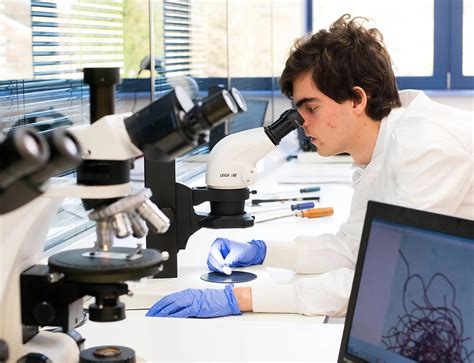 Becoming A Forensic Scientist Step By Step Guide