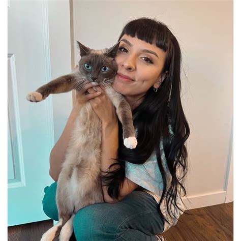 Ivette Suarez Ivettesuarez • Threads Say More