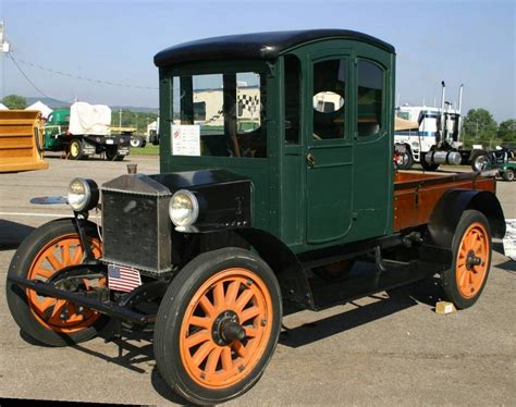 1913 Rainier R11 Truck Planetcarsz