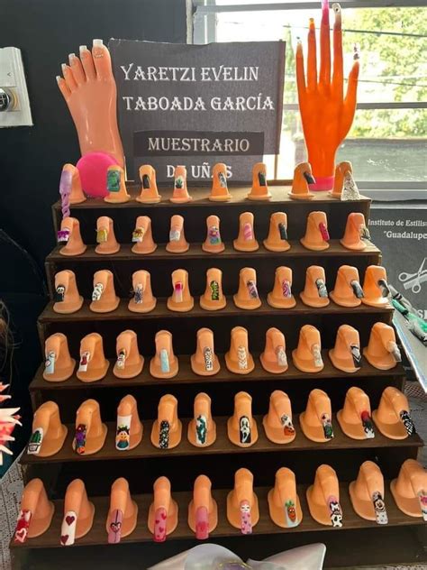 Como Hacer Un Mostrario De Uñas Ideas De Maquetas De Uñas Exhibidor
