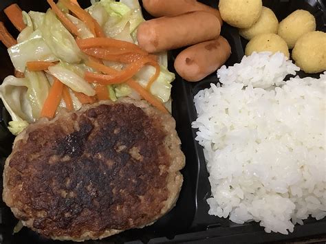 本日のお弁当「チーズハンバーグ弁当」 私、沖縄に住んでいます。
