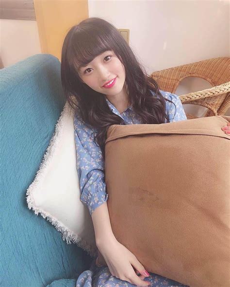 音嶋莉沙さんのインスタグラム写真 音嶋莉沙instagram 「撮影では、珍しい色のワンピースを着たよ👗﻿」5月22日 22時49分