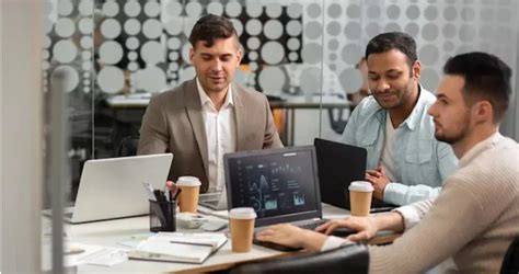 Why Is Software Development Outsourcing The Smart Choice For Startups And Entrepreneurs