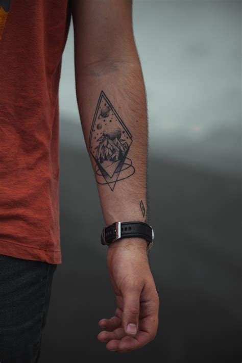 How To Find The Perfect Sacred Geometry Pattern For Your Tattoo